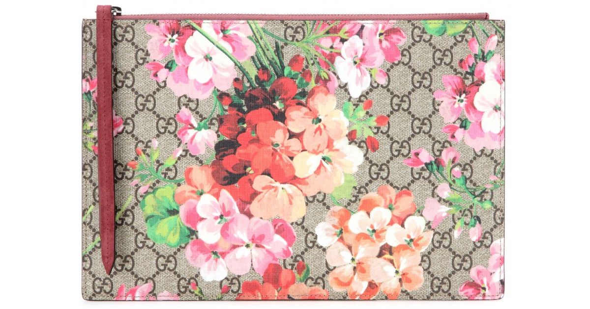 Lyst - Gucci Gg Blooms Printed Clutch