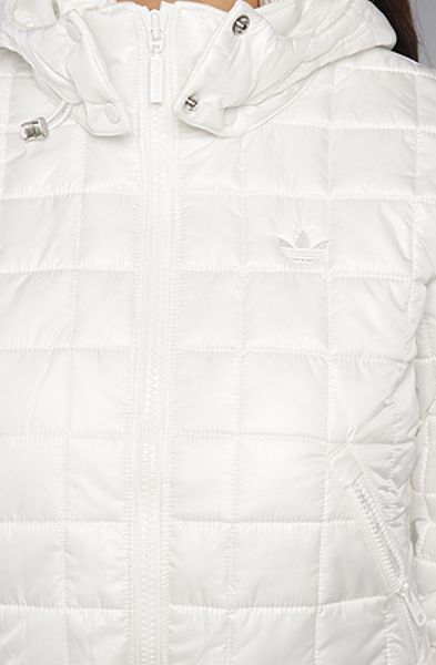 Adidas The Slim Padded Jacket in White in White | Lyst
