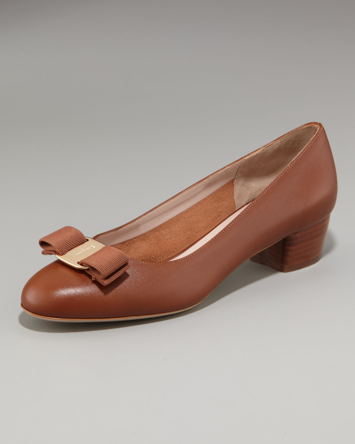 Lyst - Ferragamo Vara Bow Low-heel Pump in Brown