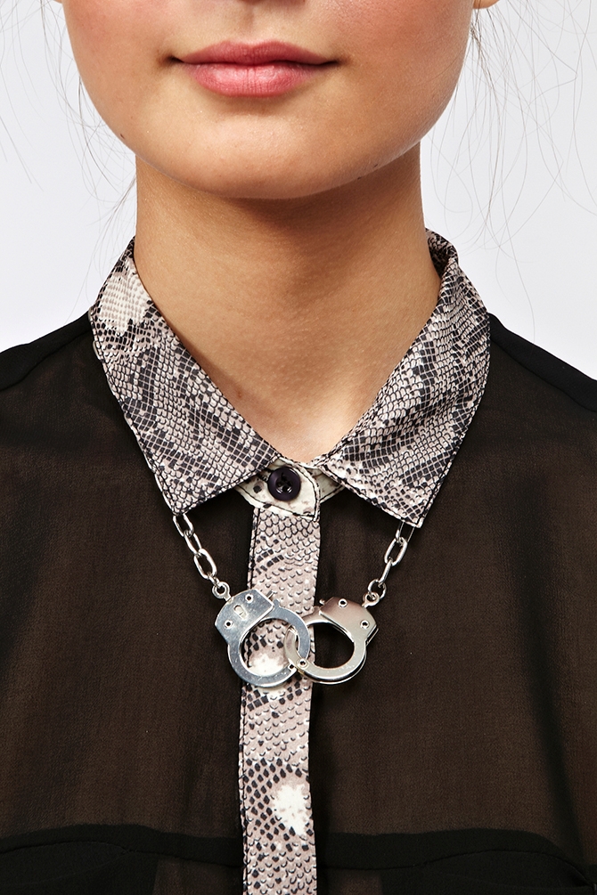 Lyst - Nasty Gal Handcuff Necklace in Metallic