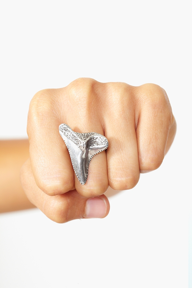 Nasty Gal Shark Tooth Ring in Silver (pewter) | Lyst