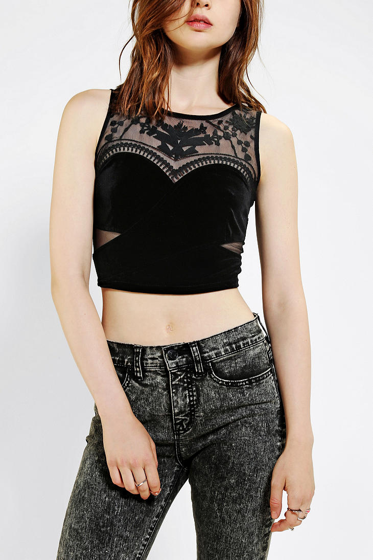 Lyst Urban Outfitters Staring At Stars Embroidered Velvet Cropped Top