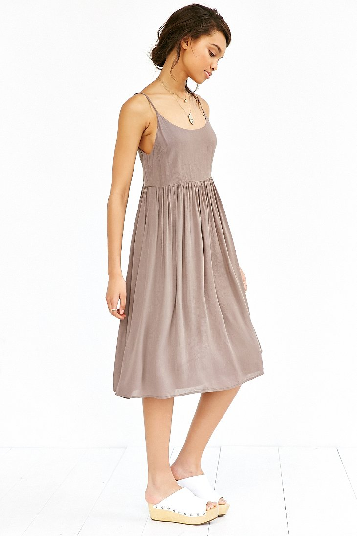 Kimchi blue Crinkle Gauze Flowy Midi Dress in Brown | Lyst Kimchi blue Crinkle Gauze Flowy Midi Dress in Brown | Lyst